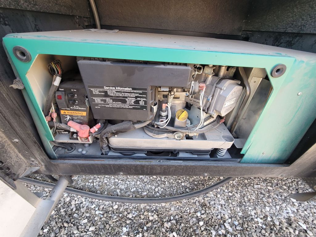 2020 Fleetwood Bounder 33C - National Vehicle