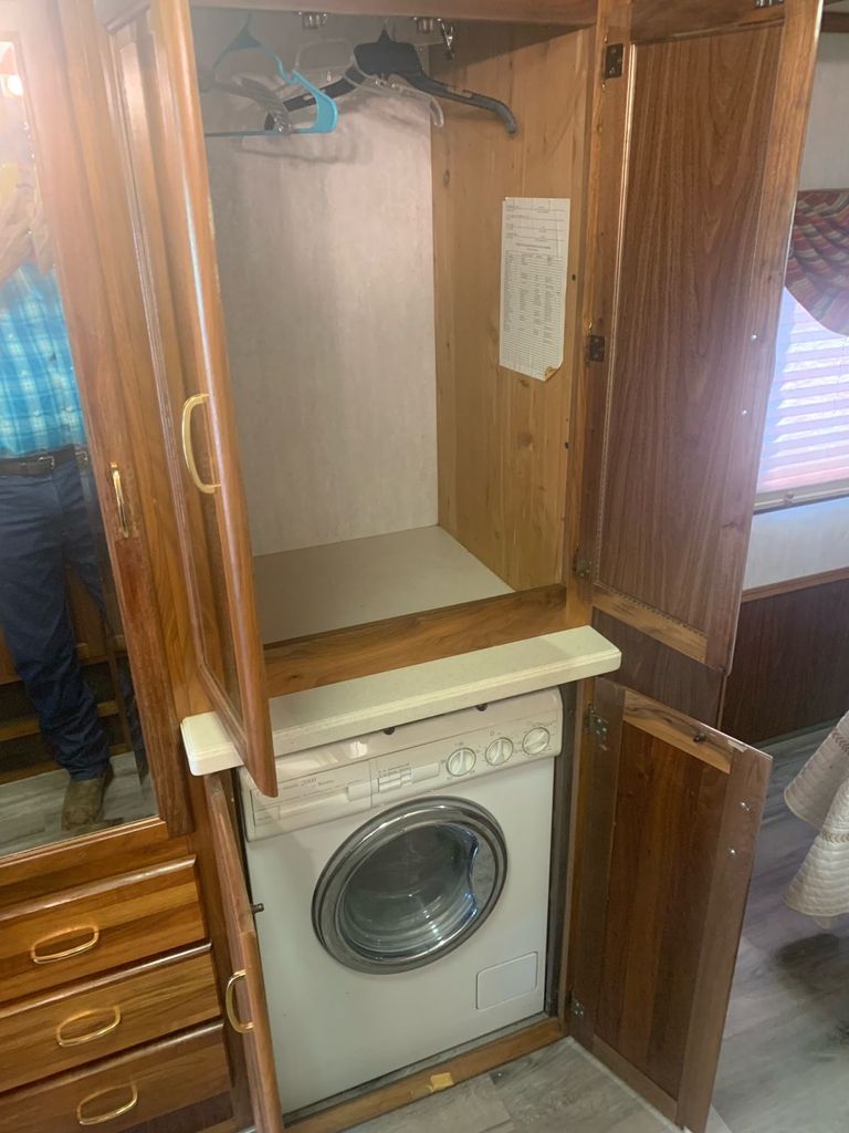 1999 National RV Tradewinds 7371 - National Vehicle