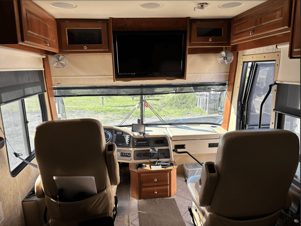 2005 Monaco Diplomat 36SKT - National Vehicle