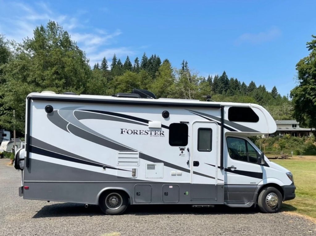 2016 Forest River Sunseeker MBS 2400W - National Vehicle