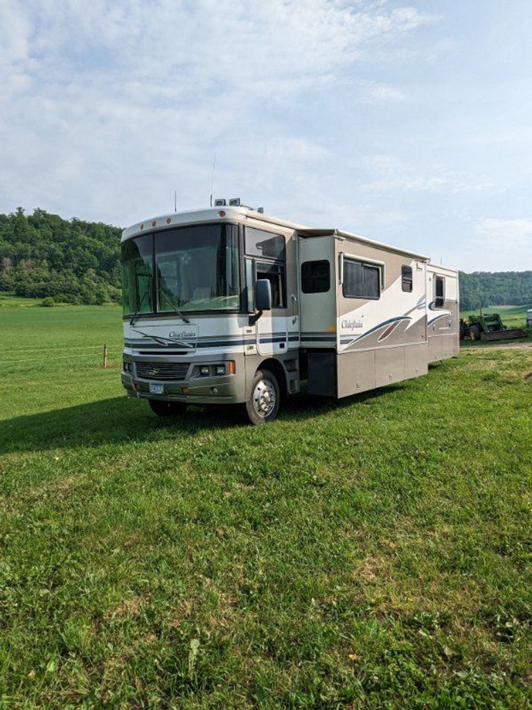 2003 Winnebago Chieftain 39T - National Vehicle