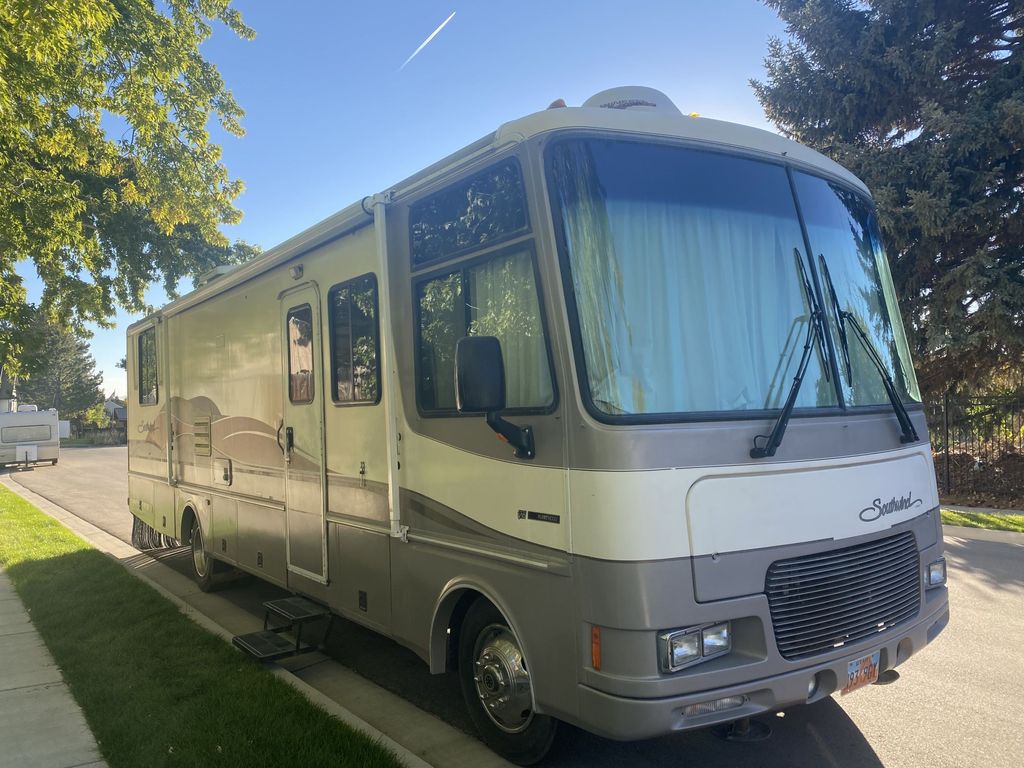 1999 Fleetwood Southwind 32V - National Vehicle