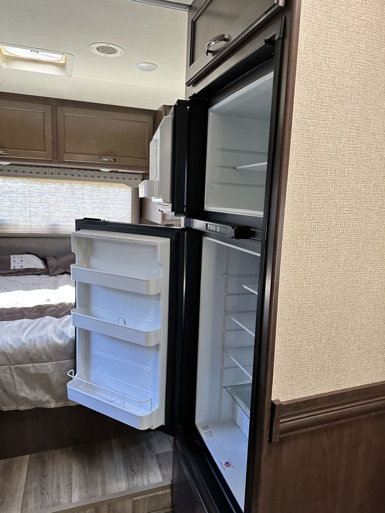 2019 Thor Motor Coach Four Winds 28Z - National Vehicle