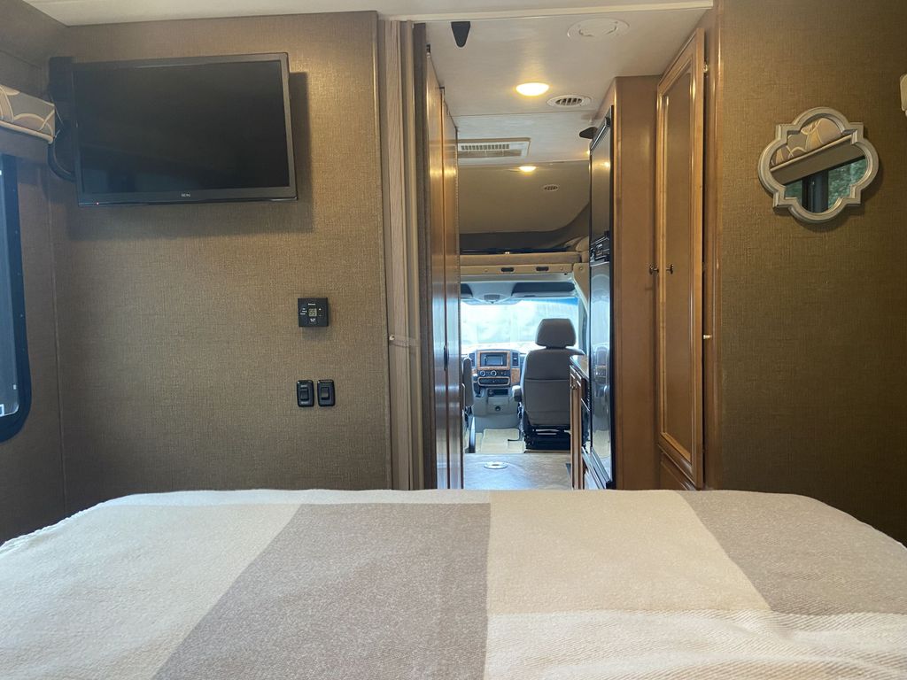 2017 Thor Motor Coach Siesta Sprinter 24SR - National Vehicle