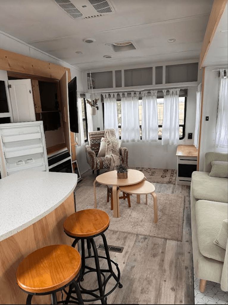 2019 Keystone Sprinter Limited 3150FWRLS - National Vehicle