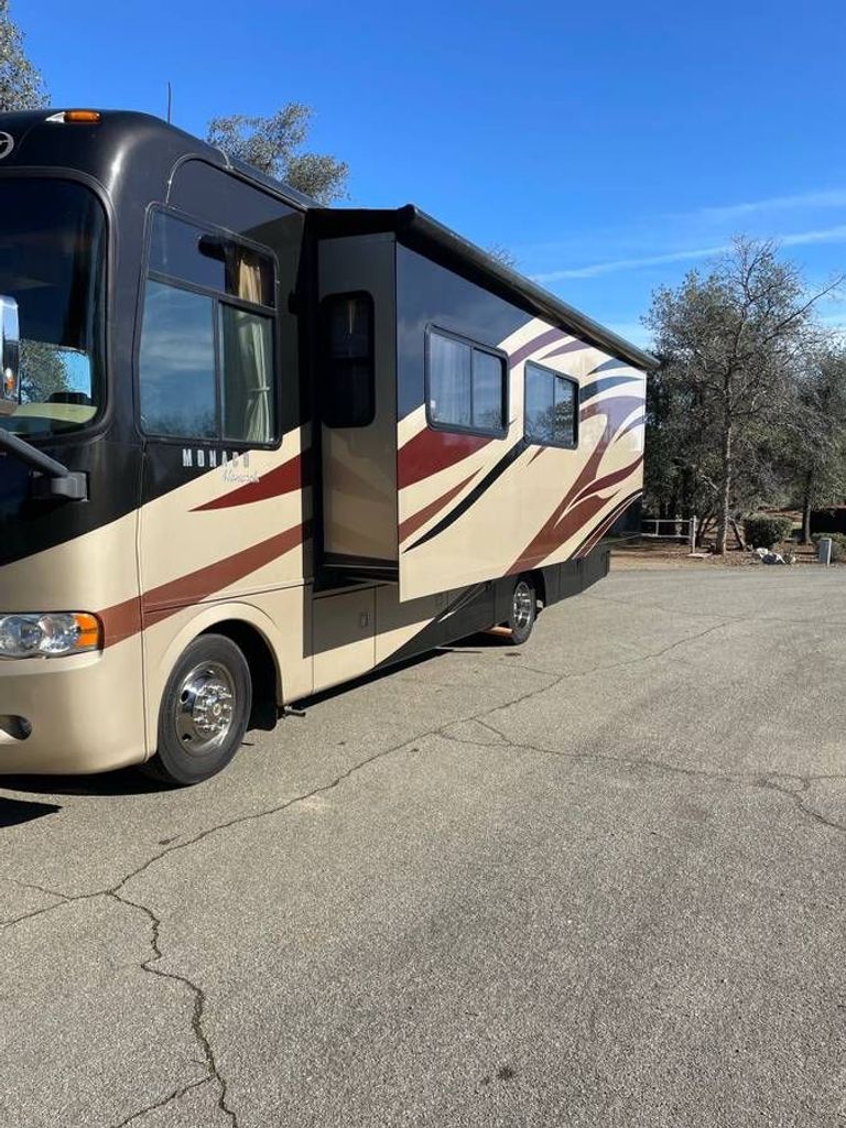 2009 Monaco Monarch 30SFS - National Vehicle
