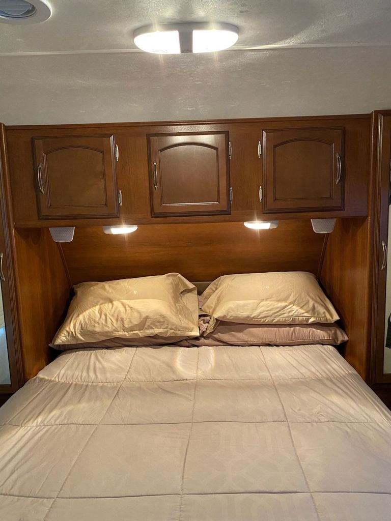 2012 Coachmen Freedom Express 281RLDS - National Vehicle