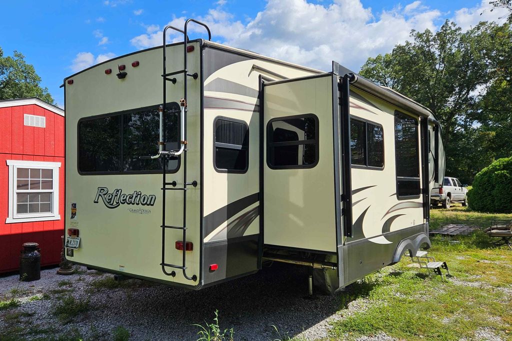 2018 Grand Design Reflection 337RLS - National Vehicle