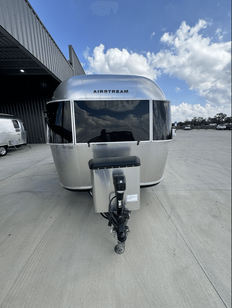 2021 Airstream Bambi 19CB - National Vehicle