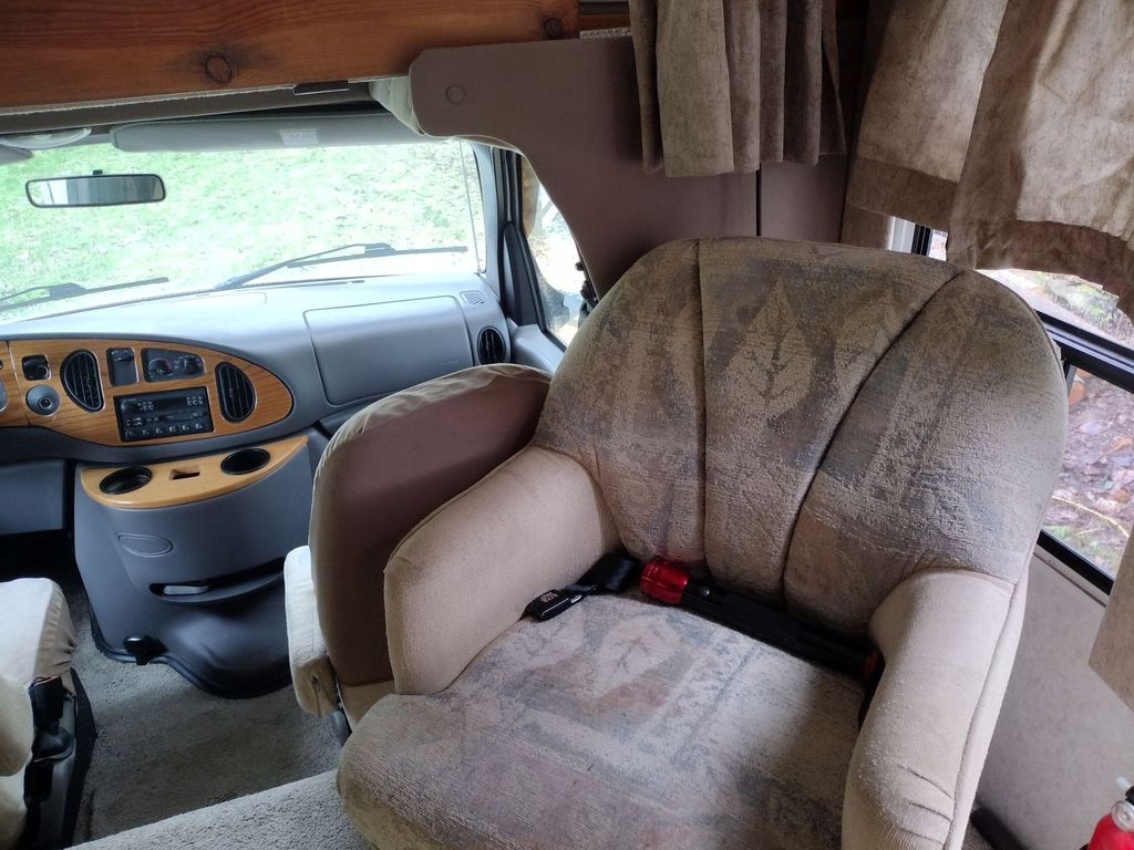 1999 Gulf Stream Conquest Limited Edition 6266 - National Vehicle