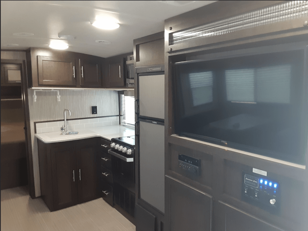 2019 Cruiser RV Fun Finder Xtreme Lite 26 RB - National Vehicle