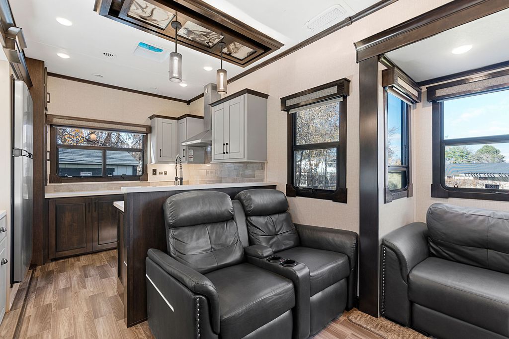 2020 Redwood RV 5th Wheel 4001 LK - National Vehicle