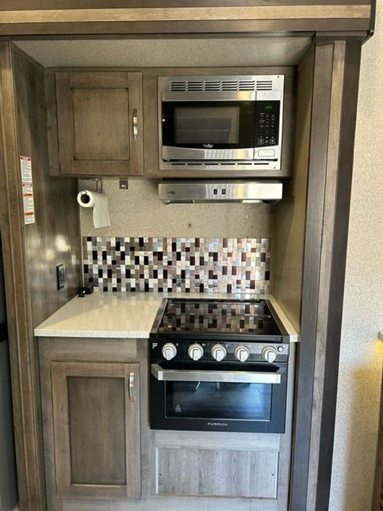 2020 Keystone Sprinter Limited 3531FWDEN - National Vehicle