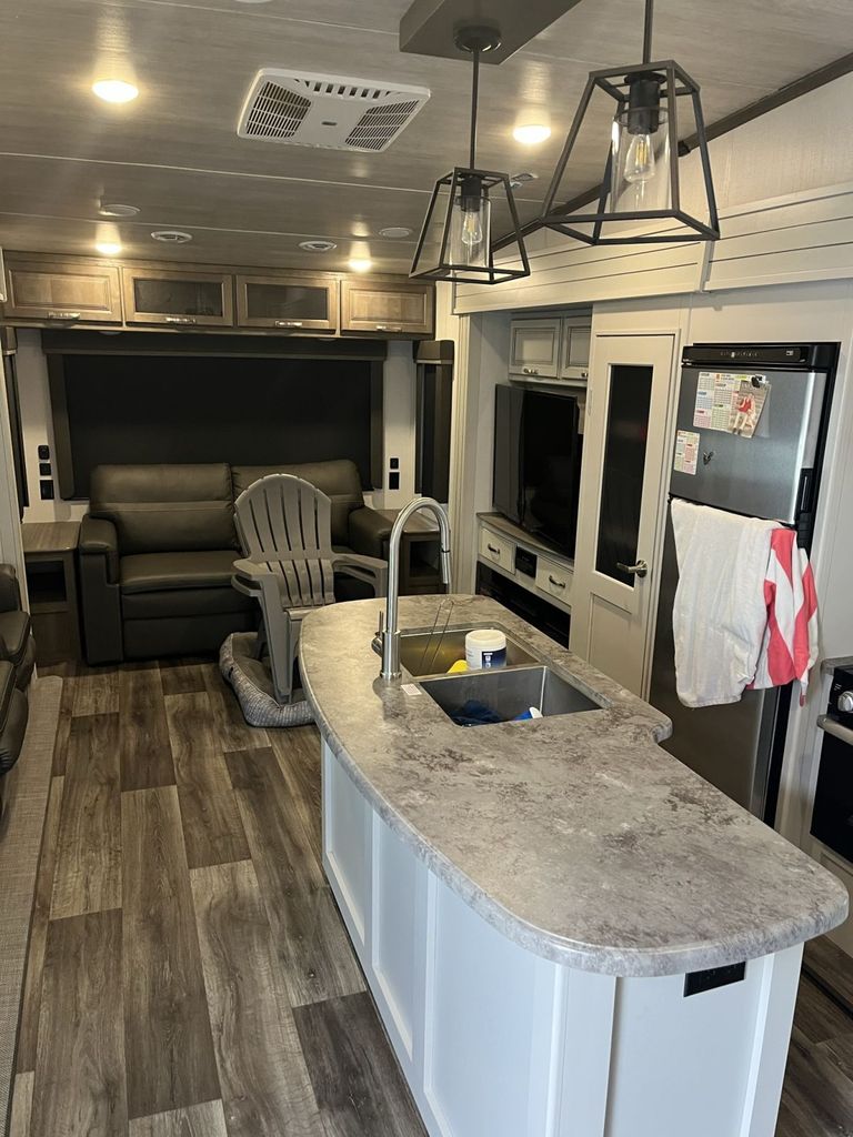 2022 Keystone Cougar 30RLS - National Vehicle