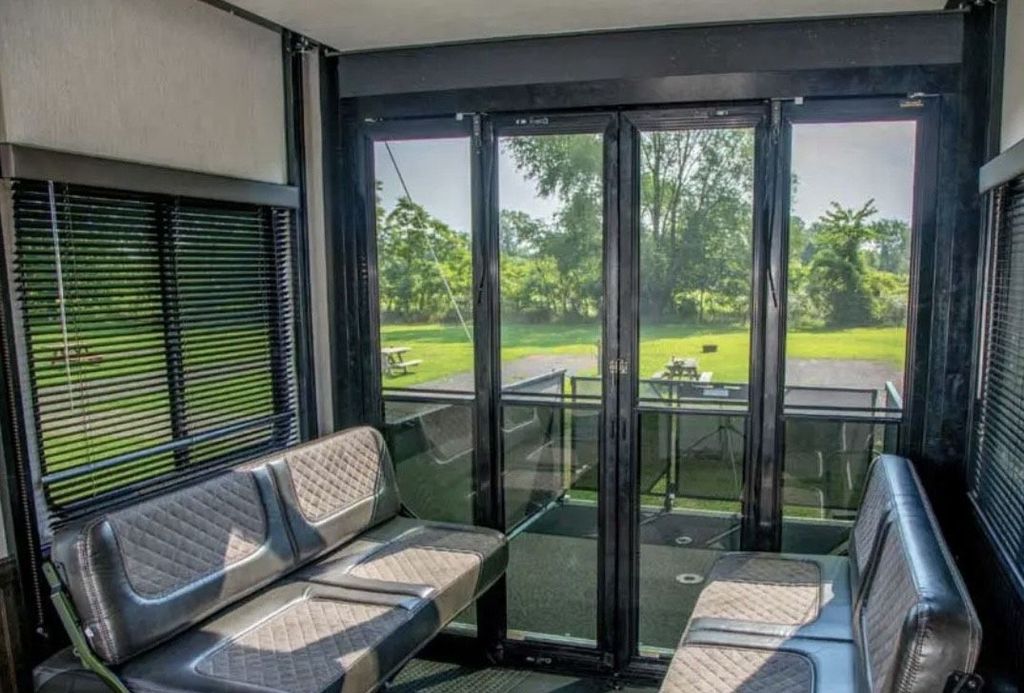 2021 Heartland Cyclone 4005 - National Vehicle