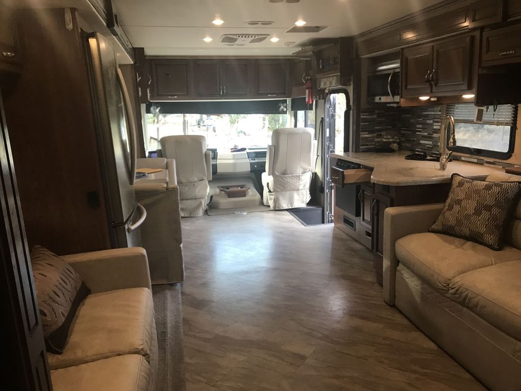 2017 Fleetwood Bounder 36X - National Vehicle