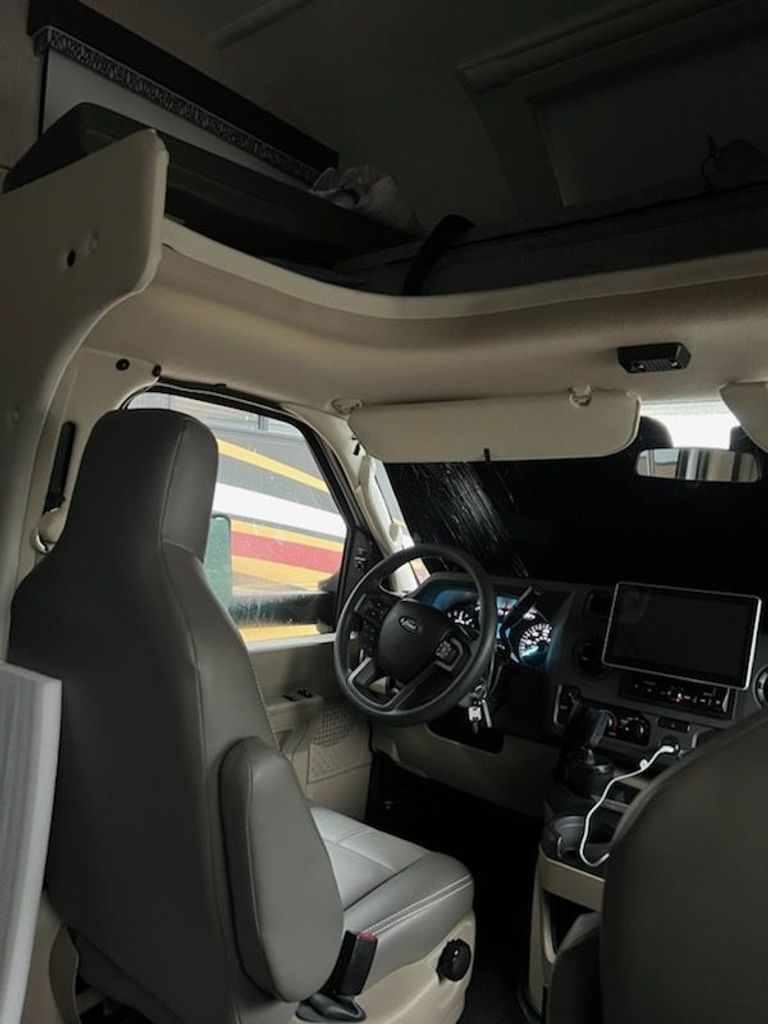 2024 Thor Motor Coach Quantum WS31 - National Vehicle