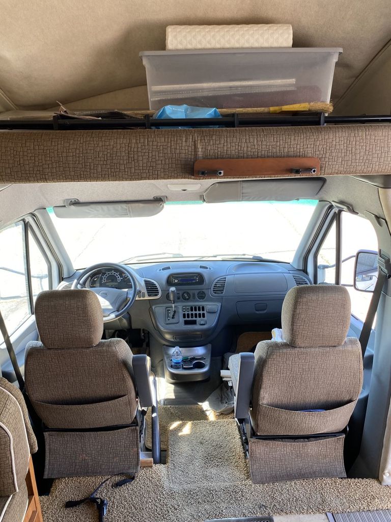 2006 Itasca Navion 23J - National Vehicle