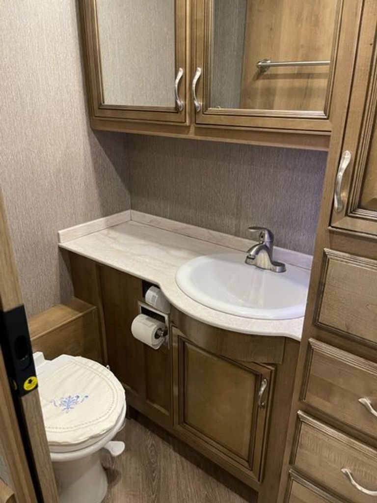 2020 Fleetwood Bounder 35K - National Vehicle