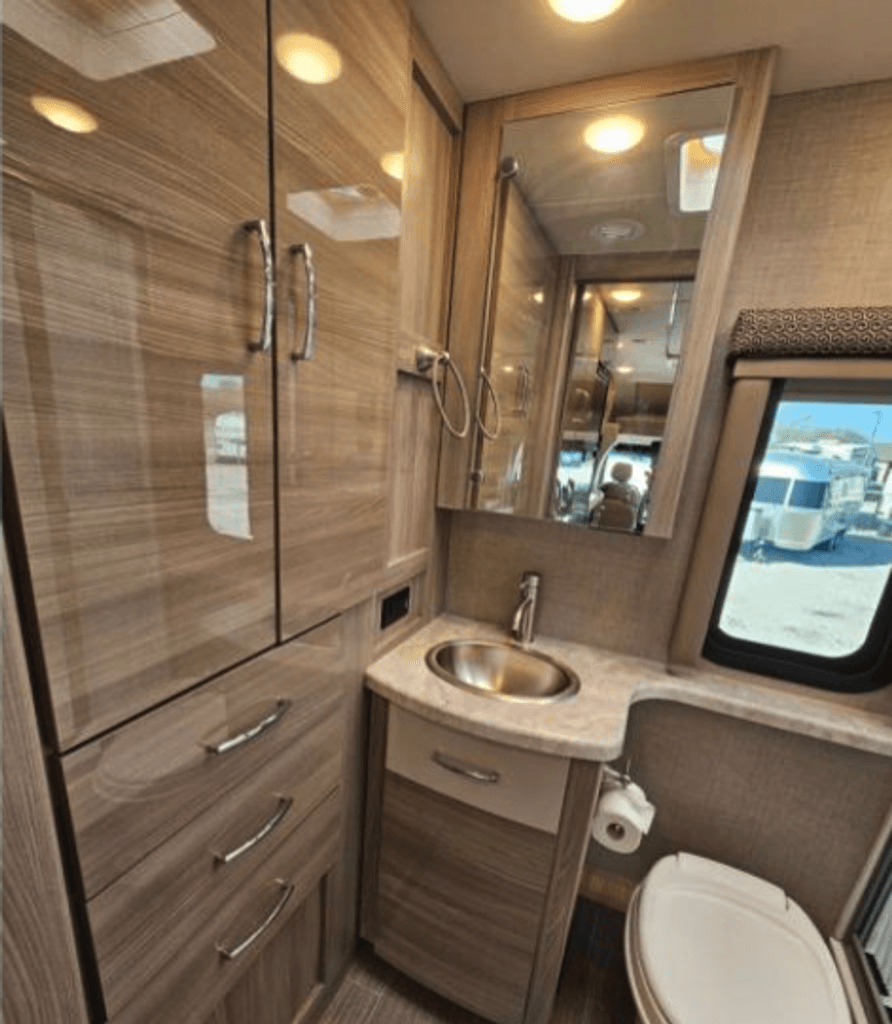 2022 Thor Motor Coach Delano Sprinter 24FB - National Vehicle