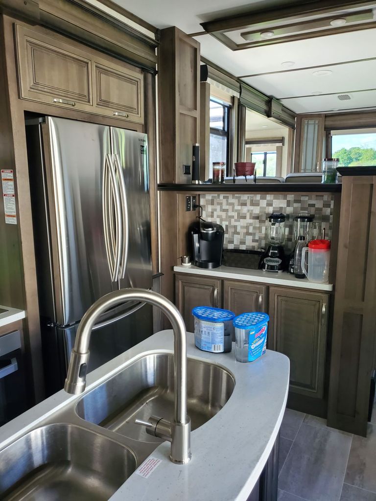 2019 Keystone Montana 20th Anniversary 3760FL - National Vehicle