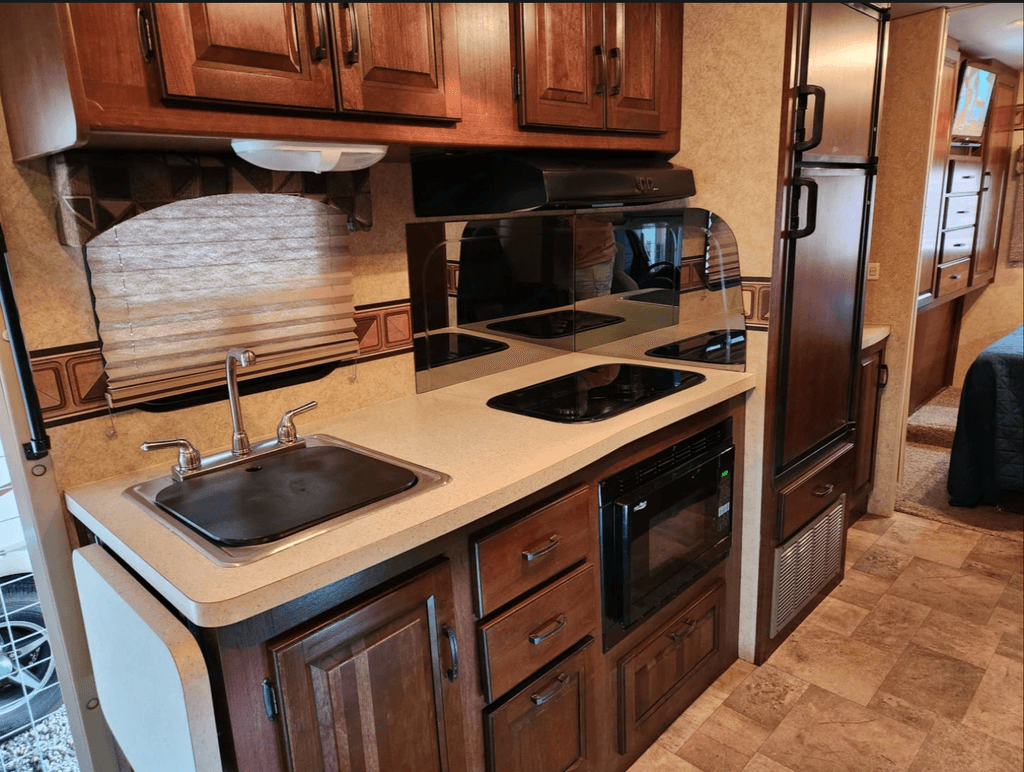 2014 Forest River Lexington Grand Touring 265DS - National Vehicle