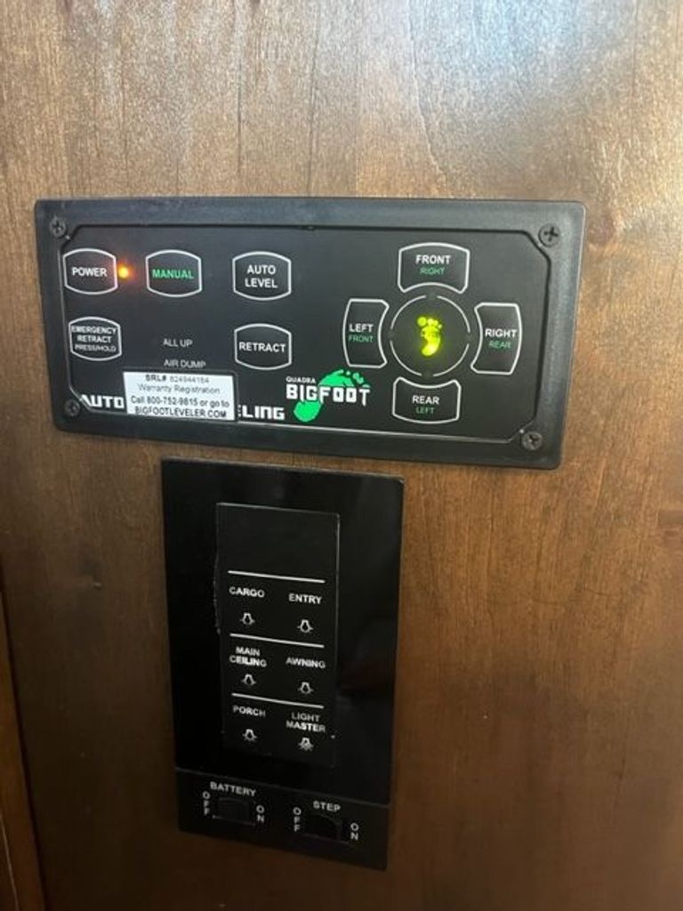 2020 Tiffin Motorhomes Wayfarer 25RW - National Vehicle