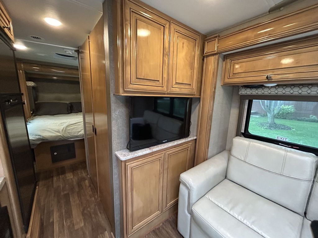 2018 Thor Motor Coach Synergy 24SP - National Vehicle
