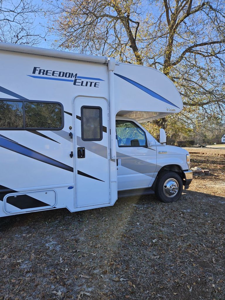 2021 Thor Motor Coach Freedom Elite 22FE - National Vehicle