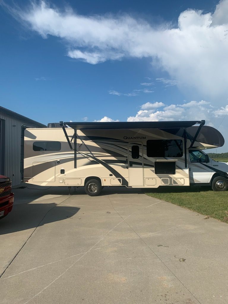 2019 Thor Motor Coach Quantum WS31 - National Vehicle