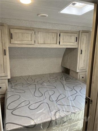 2022 East to West Della Terra 261RB - National Vehicle